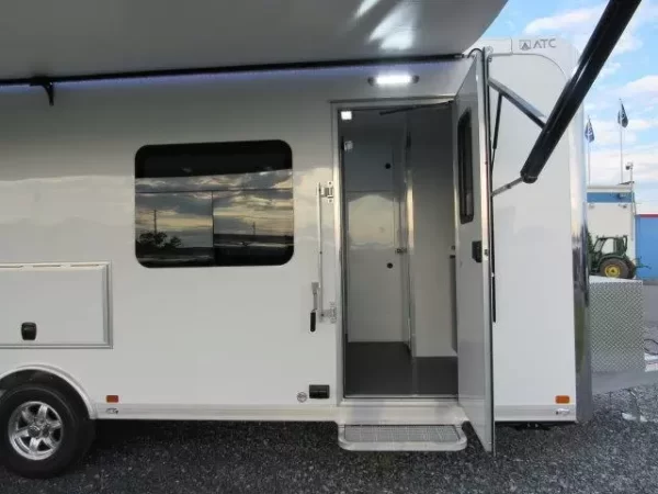 ATC 8.5 X 24 Aluminum Office Trailer Mobile Command Center